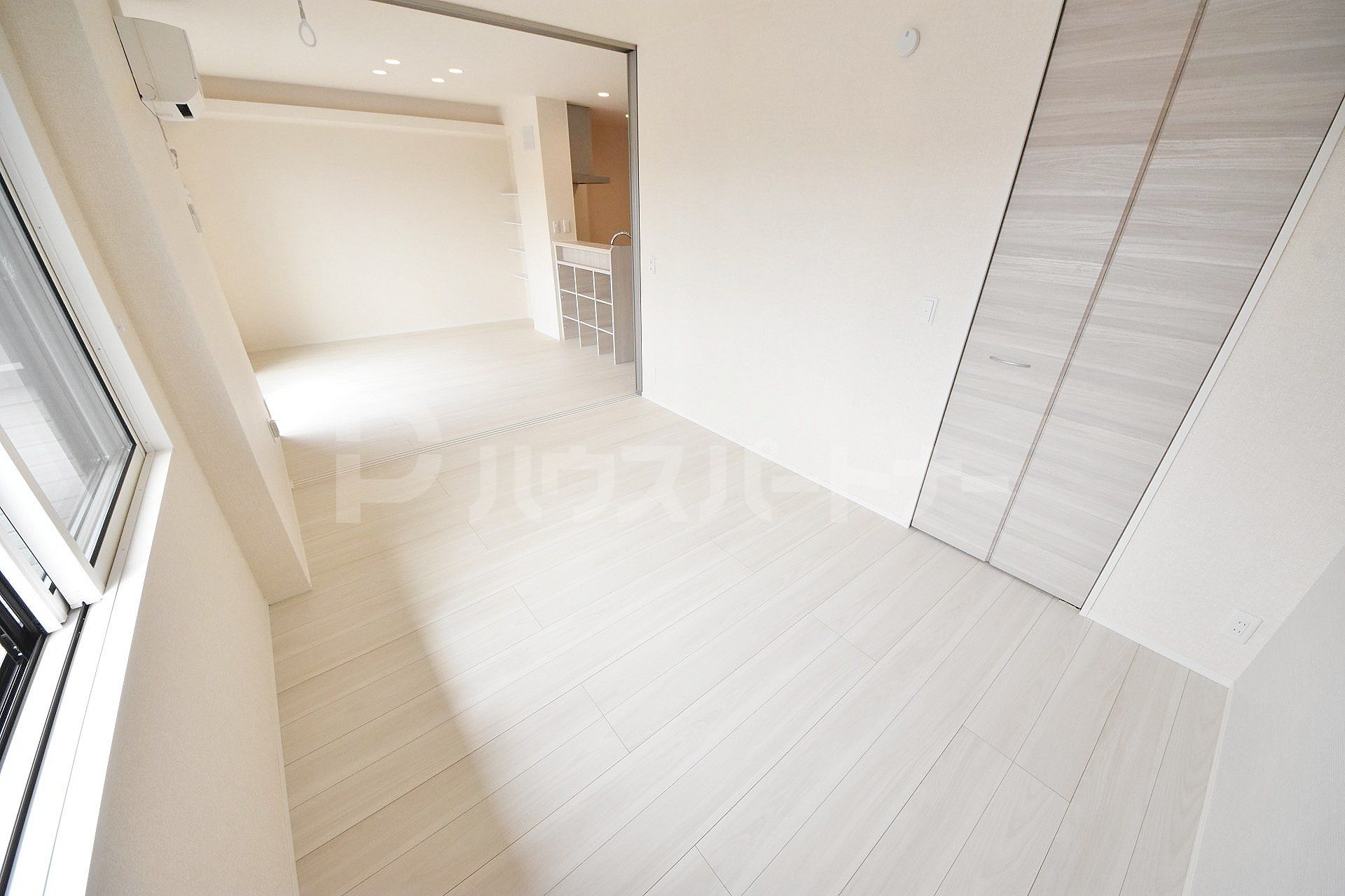 ソラーナ フェリス 2階建て 2LDK 11.2万円の賃貸空室情報