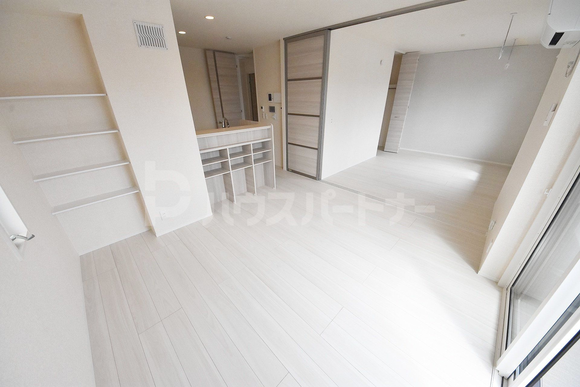 ソラーナ フェリス 2階建て 2LDK 11.4万円の賃貸空室情報